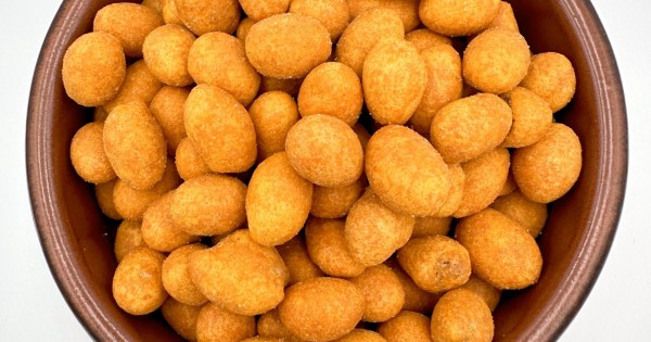Houanita Crispy Coated Peanuts ~ Paprika Flavor ~ Superior Quality